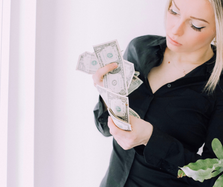 8 Bad Money Habits To Avoid